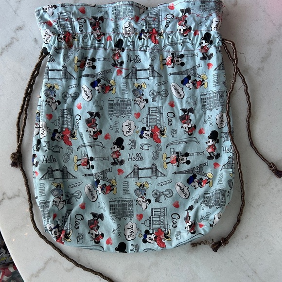 Walt Disney | Accessories | Disney Drawstring Cinch Bag With Cartoon ...